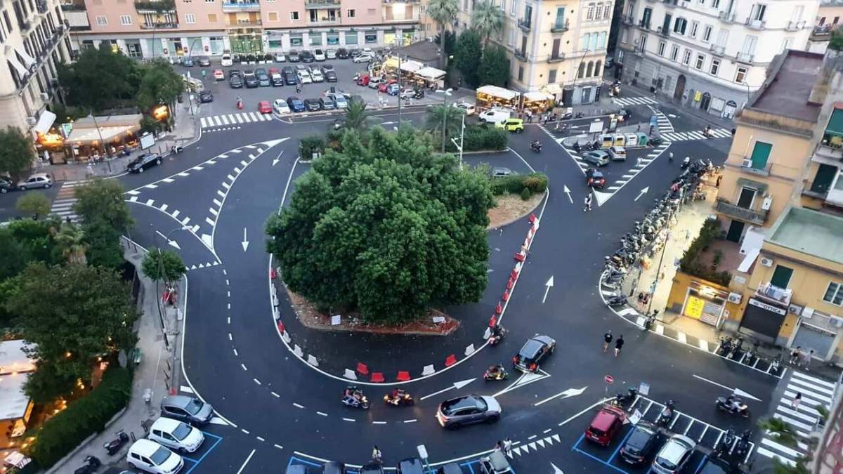 Napoli, piazza degli Artisti: no al nuovo dispositivo di traffico ...