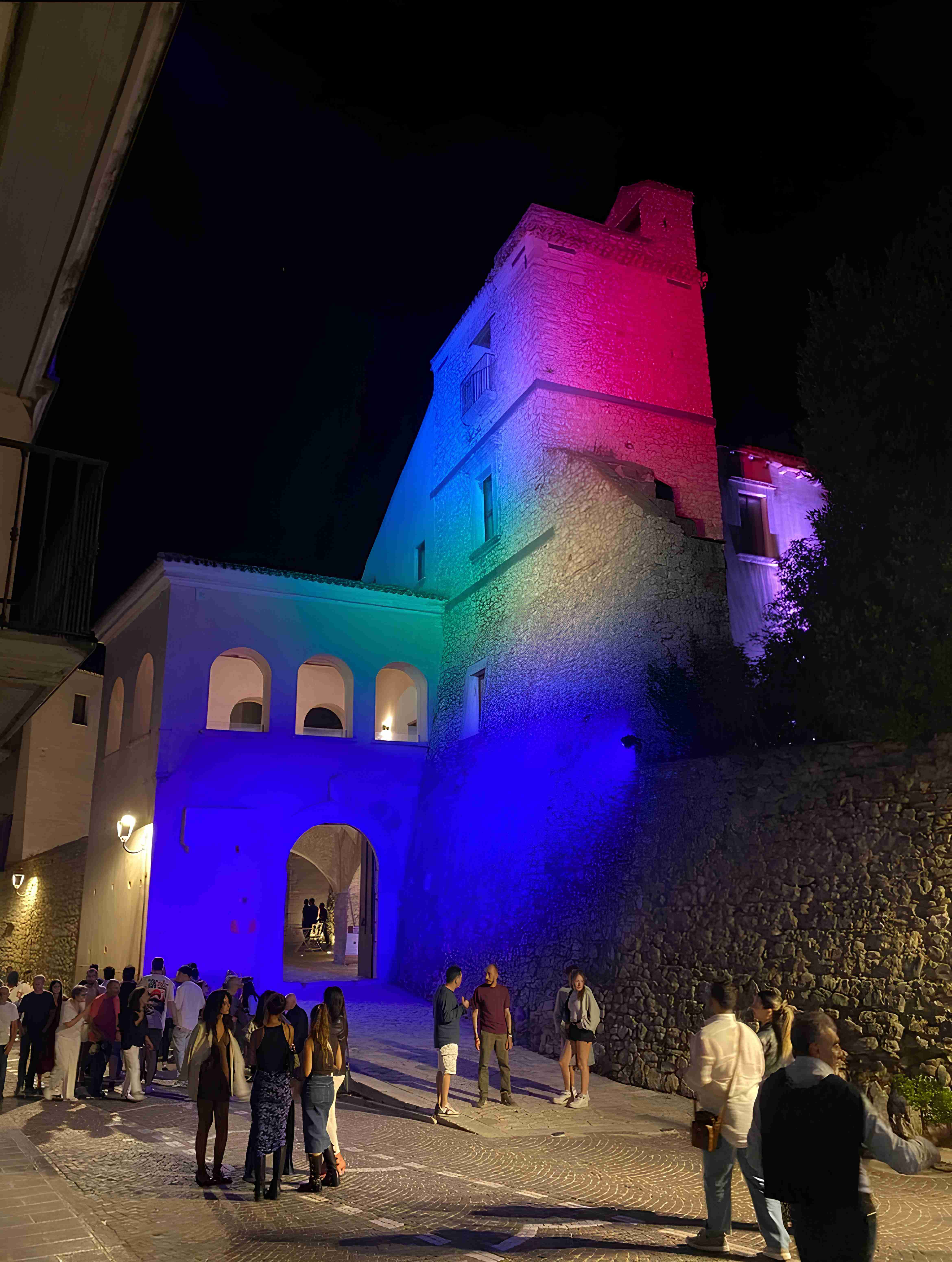 Lapio (AV), il borgo che diventa fiaba: parte “IT’S CHRISTMAS 2025 ...