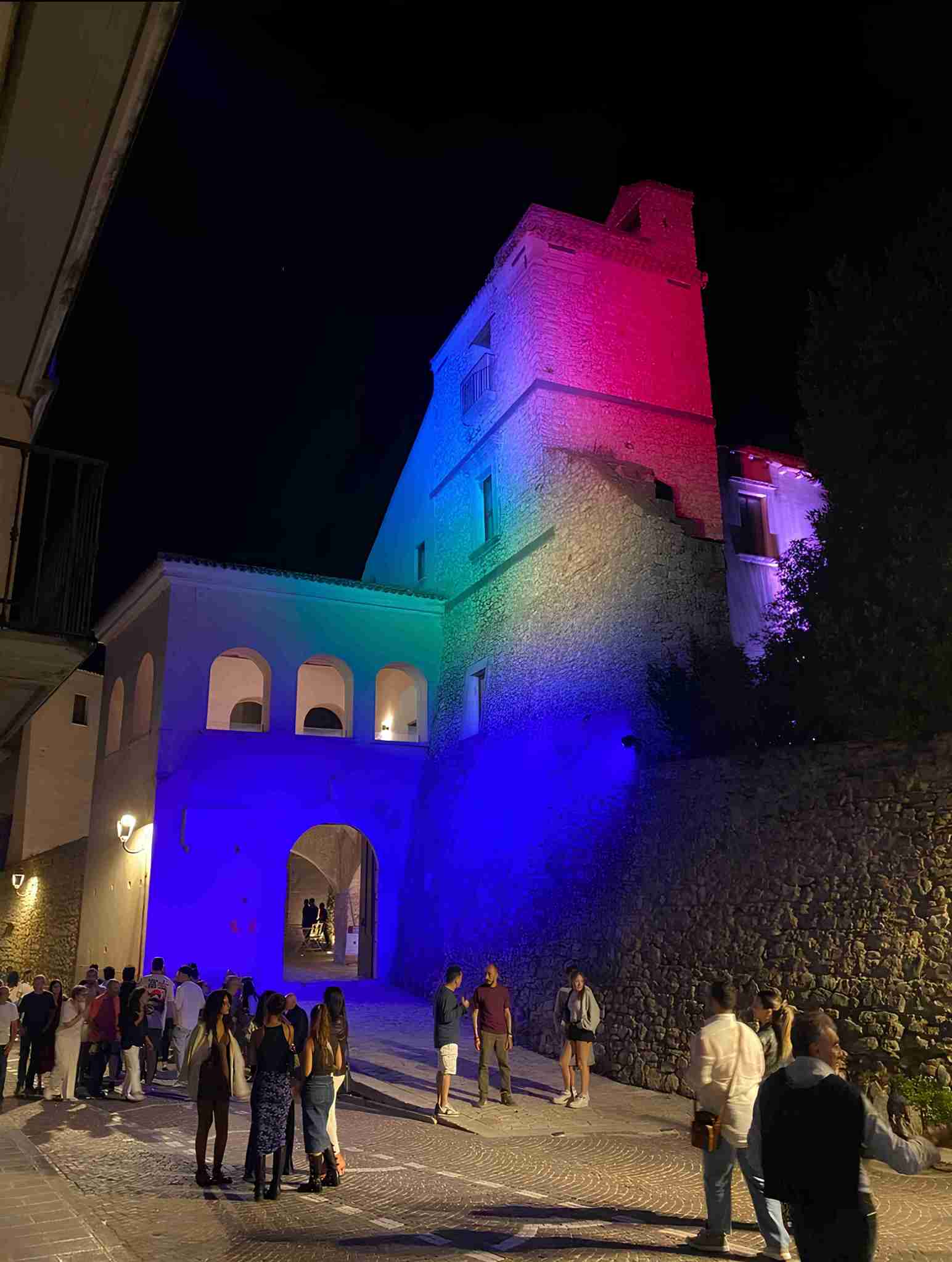 Lapio (AV), il borgo che diventa fiaba: parte “IT’S CHRISTMAS 2025 ...