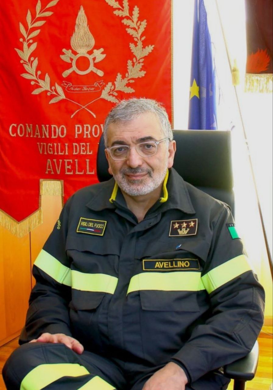 Capolongo subentra a Bellizzi al comando dei Vigili del Fuoco di ...
