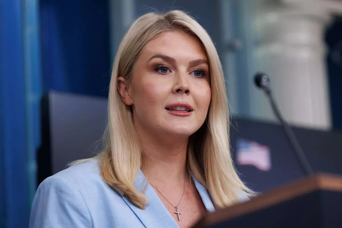 Karoline, la bocca che le spara grosse – infosannio